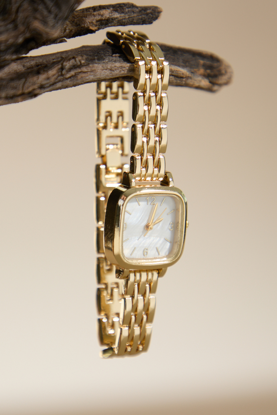 Square Face Thin Link Watch in Gold | Altar'd State